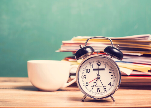 Organizing pause - Critical and creative thinking (executive ...