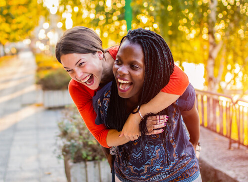 Être un bon ami - Relations saines - Foi et bien-être - une ressource ...